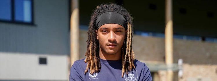 Who is Noah Adekoya? 18-year-old Nigerian descent defender who signed ...
